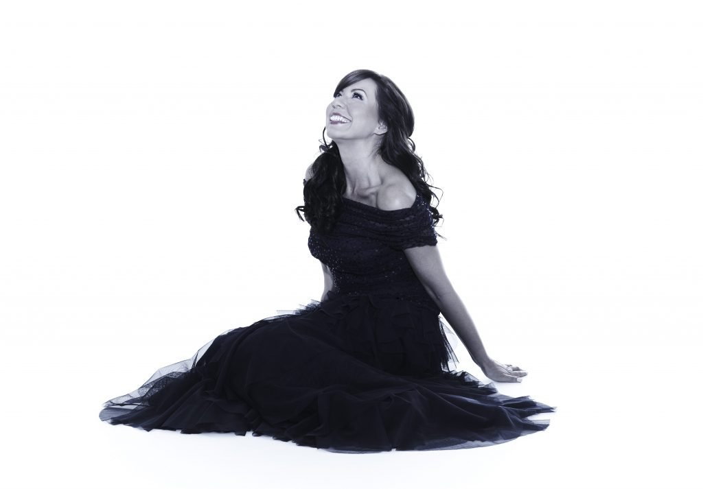 Justine Balmer Announces New Album And Music Video World Premiere