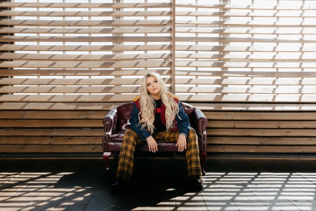 Taylor Grey Releases New Music Video For New Single